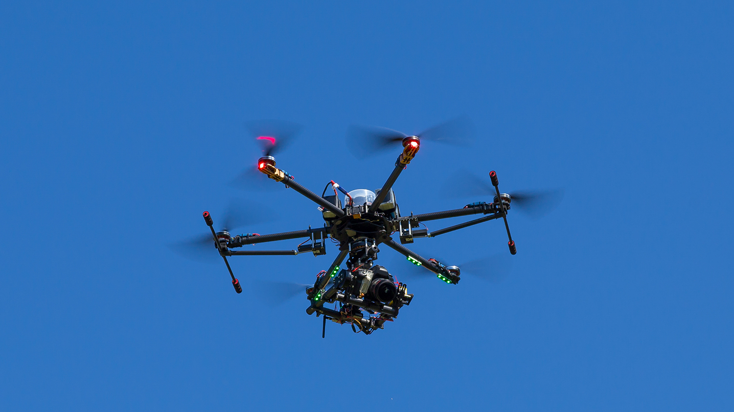 A Beginner’s Guide to Multi-Rotor Drones | B&H eXplora