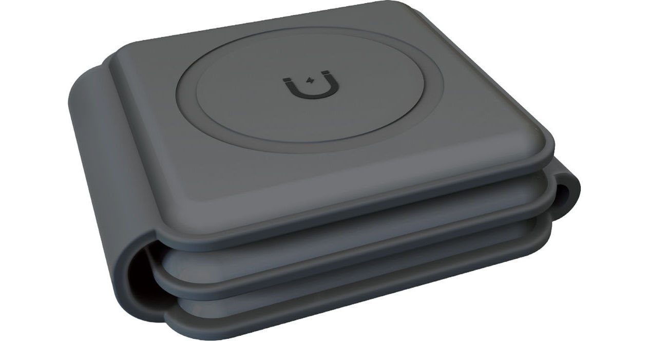 ChargeWorx 3-in-1 Folding Wireless Charging Pad CHA-CX5326BK B&H