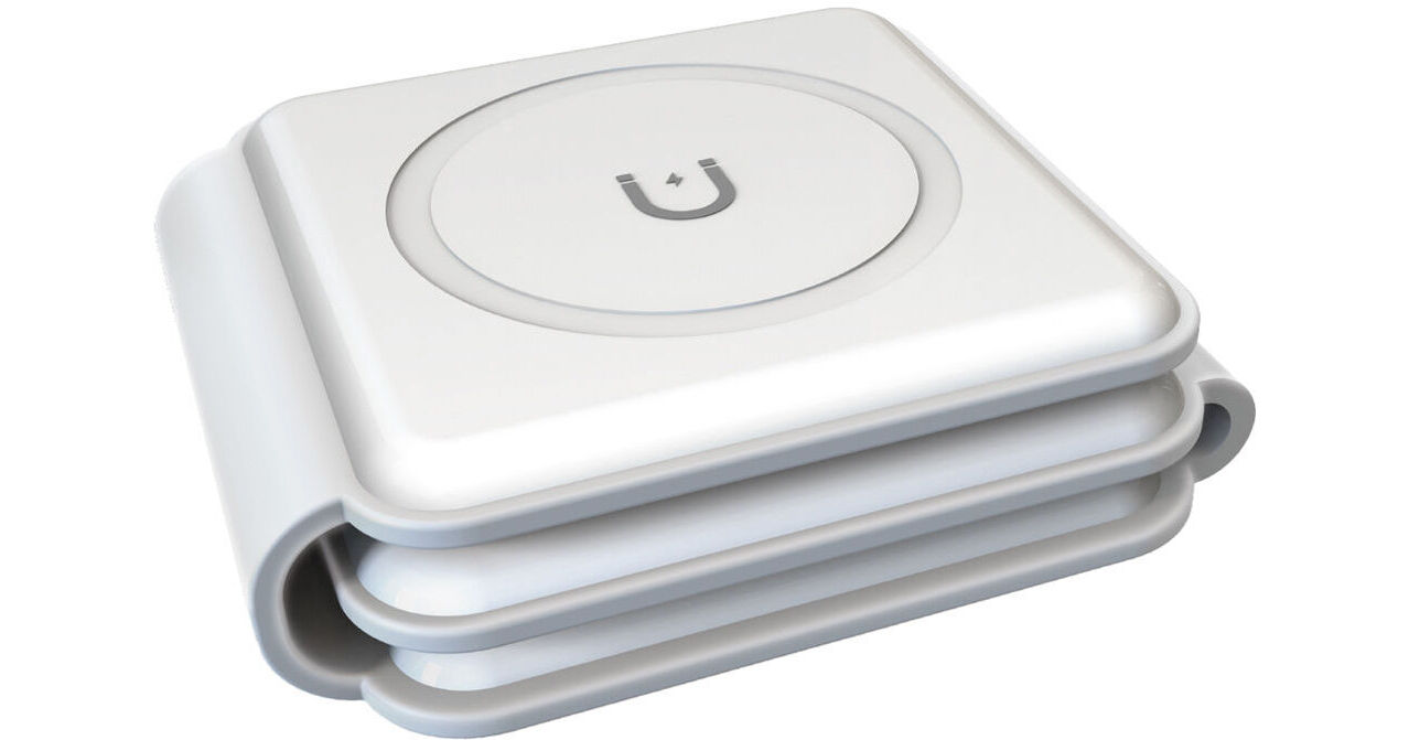 ChargeWorx 3-in-1 Folding Wireless Charging Pad CHA-CX5326WH B&H