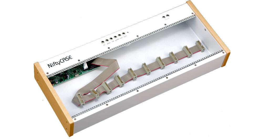 Cre8audio NiftyCASE Powered Eurorack Case with MIDI to NIFTYCASE