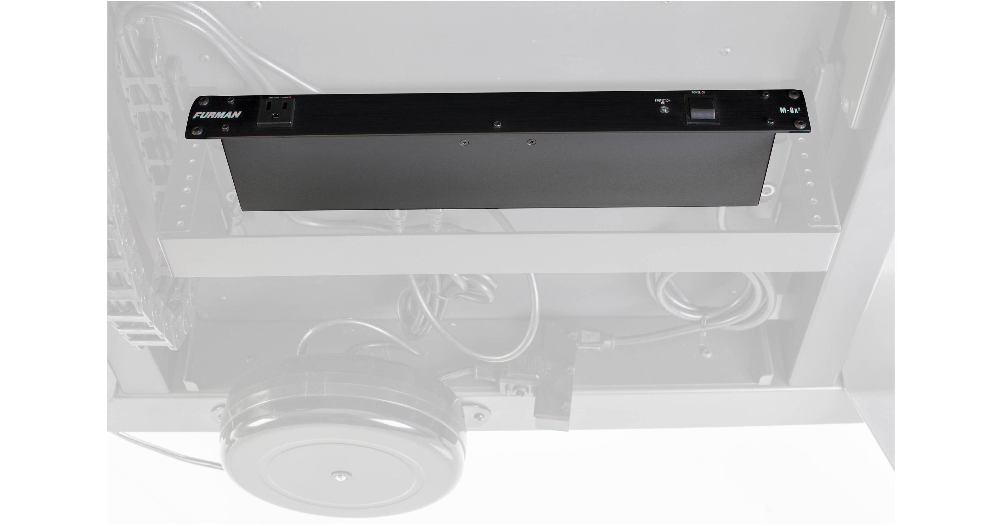 Salamander Designs Multi-Port Rack Mount Power SA/RM/PDU B&H