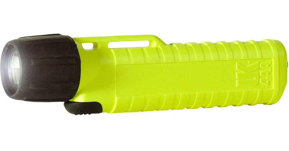 Underwater Kinetics 4AA Xenon Safety Certified Flashlight 514120